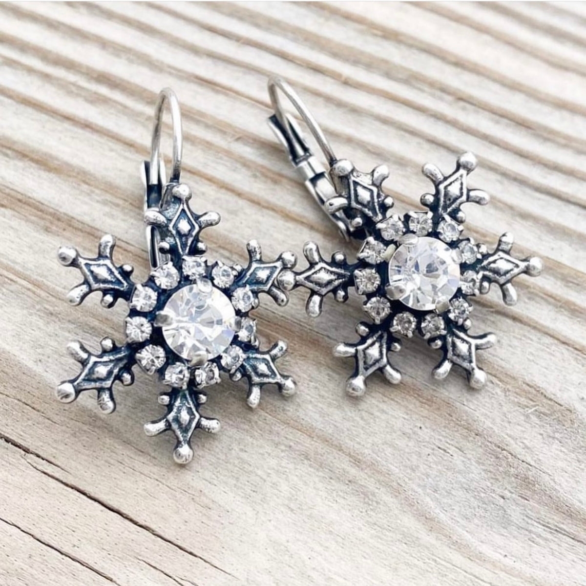 Crystal Snowflake Drops – Floorboard Findings Boutique